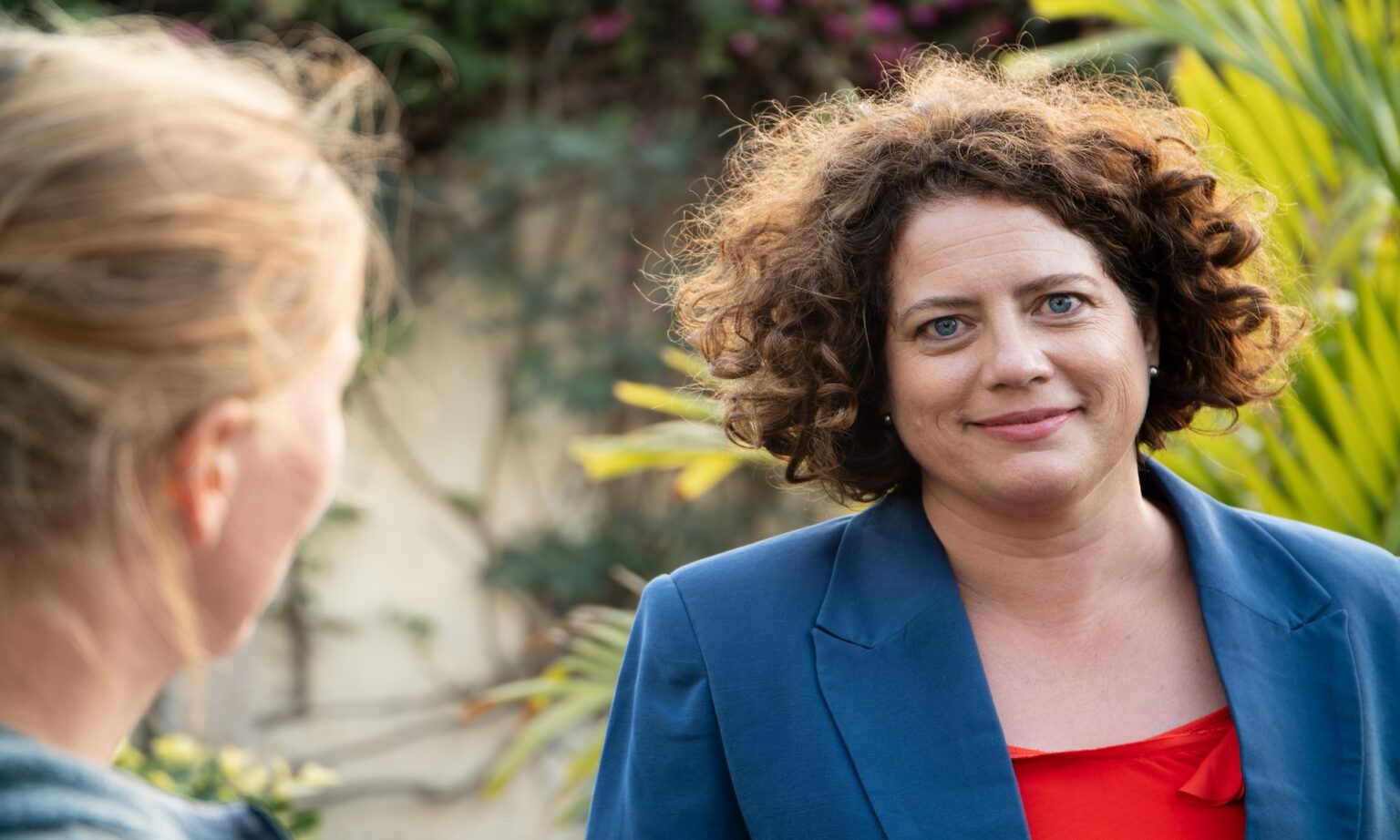 9e circonscription: Caroline Traverse veut jouer les trouble-fêtes ...